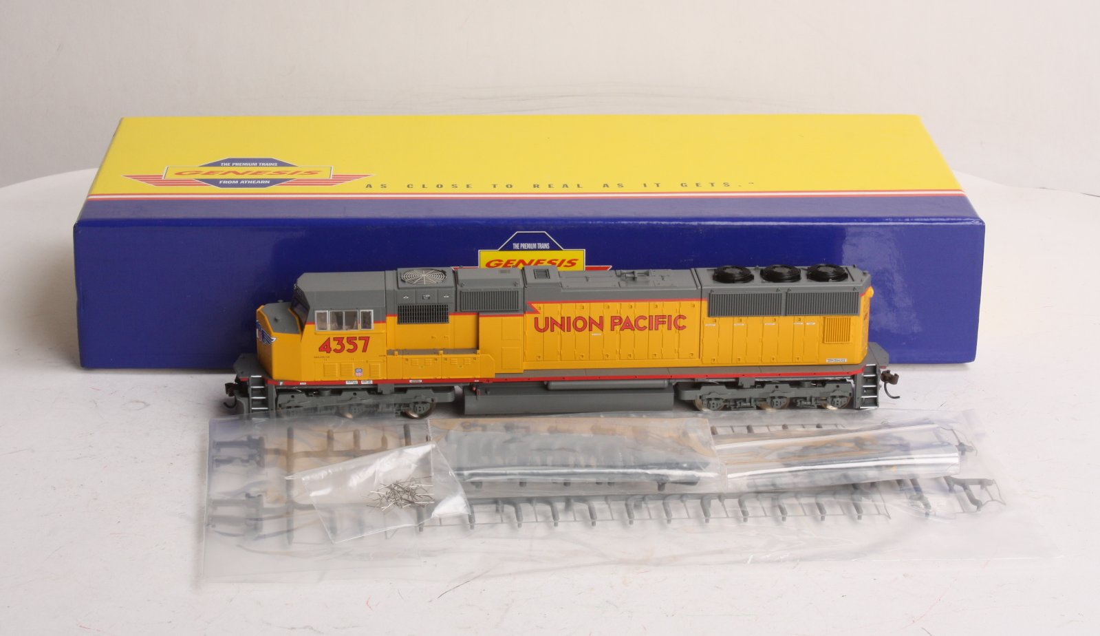 Athearn G6168 HO Scale Union Pacific SD-70M Diesel Locomotive #4357 NIB ...